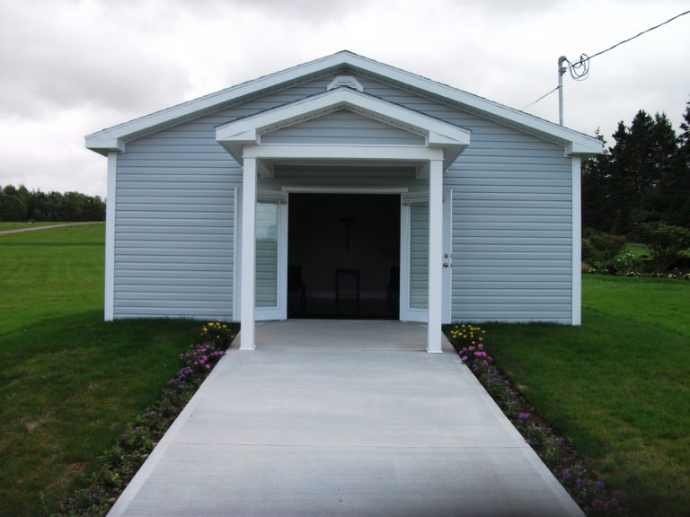 Chapel Memorial Services | Resurrection Community Cemetery